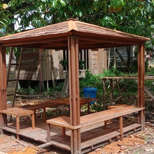 Jual Gazebo kayu Ulin Kalimantan / pergola kayu ulin / saung kayu ulin ...