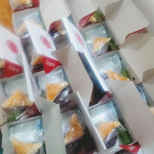 Jual Snack Box - Isi 3 - Kota Bekasi - Simply Cake & Bakery | Tokopedia