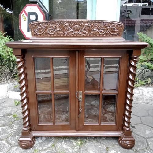 Jual Buffet Lemari Kaca Raffles Ukir Kayu Jati Ulir Lawas Jadul Tua ...