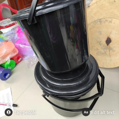 Jual Ember tutup 4gL hitam Diameter 31cm , tinggi 26cm - Kota Denpasar ...