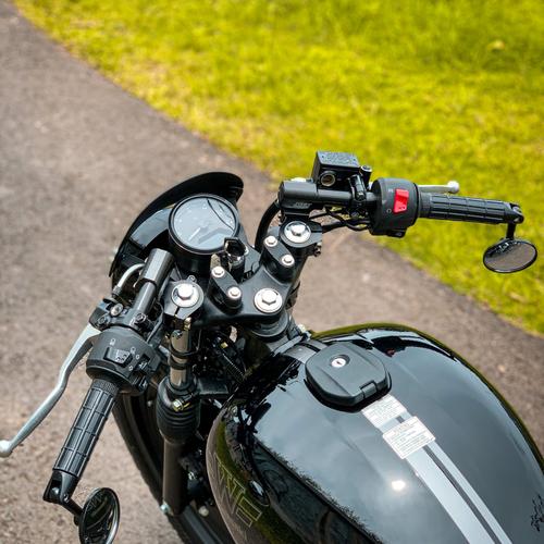 Jual Stang Jepit cafe racer Kawasaki W175 - Hitam - Kota Tangerang ...