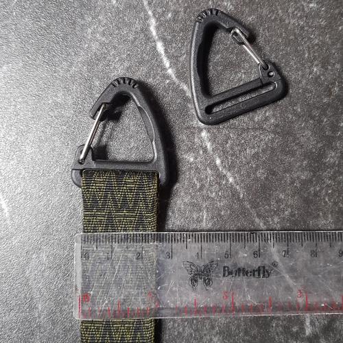 Jual hook kait segitiga keychain tactical tali webbing 2,5cm - Jakarta ...