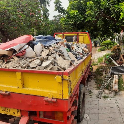 Jual tanah urugan puing - Jakarta Barat - uruganpuing | Tokopedia