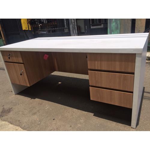 Jual Meja direktur / meja besar 180x80cm + LACI, kayu multiplex - Kota ...