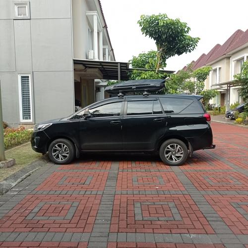 Jual roof box innova reborn black glossy/paketan roofbox innova reborn ...