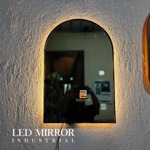 Jual Cermin LED Besi setengah Oval 40x60 cm - Pigura Besi - Cermin ...