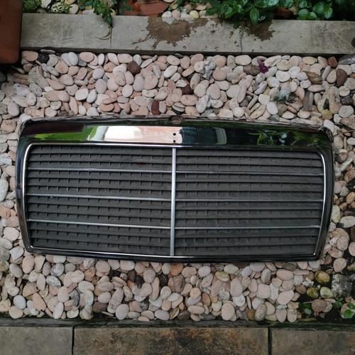 Jual grill mercy w124 mercedes benz boxer - Kota Surabaya - Garasiblar ...