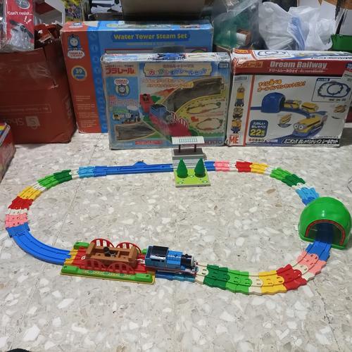 Jual Takara Tomy - Plarail Thomas Colorful Turn Rail Set - Jakarta ...