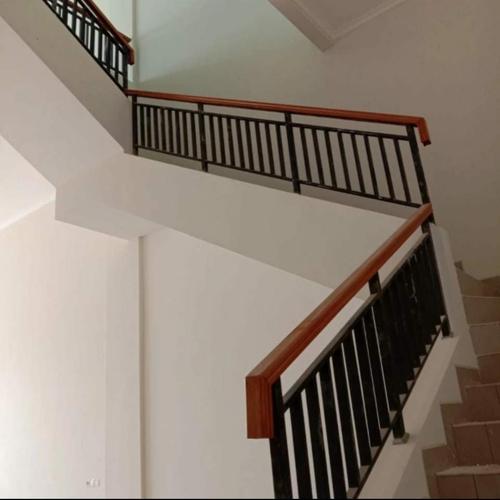 Jual Railing Tangga Full Besi Holo Variasi Model - Kab. Tangerang ...