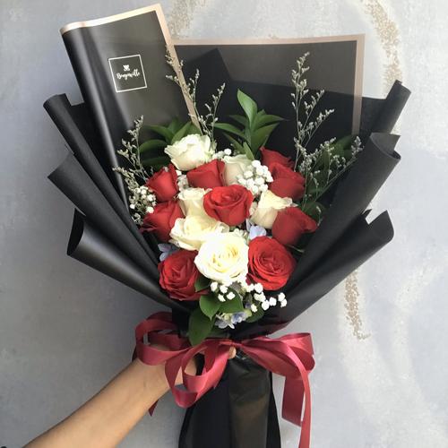 Jual buket bunga mawar fresh hand bouquet bunga wisuda bunga asli ...