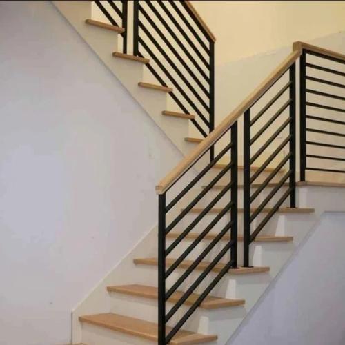 Jual ralling tangga besi hollow galvanis dan peggangan kayu - Kota ...