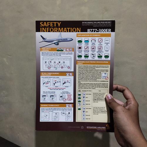 Jual Safety Card Singapore Airlines Boeing B777-300ER - Kab. Gowa ...