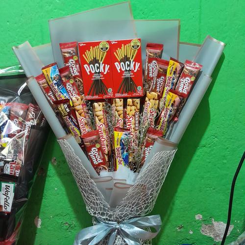 Jual Buket Snack Besar Cokelat Chunky Bar - Jakarta Selatan - Reflorist ...