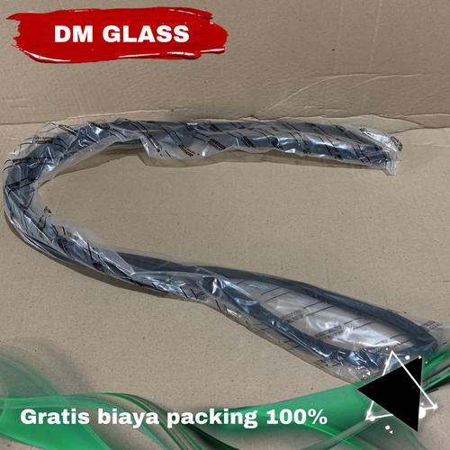 Jual [ORIGINAL] KARET MOULDING KACA DEPAN TOYOTA INNOVA ALL GENERATIONS ...