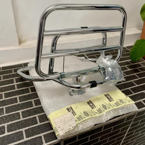 Jual Rear carrier / Rak belakang Vespa Lx / Lx / S Original - Kota ...