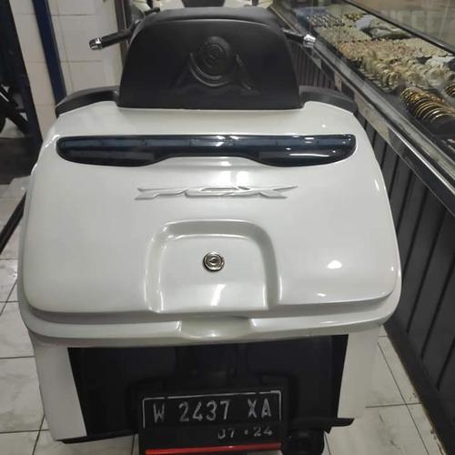 Jual Box Tengah Top box Honda PCX 160 v2 goldwing - Kota Surabaya ...