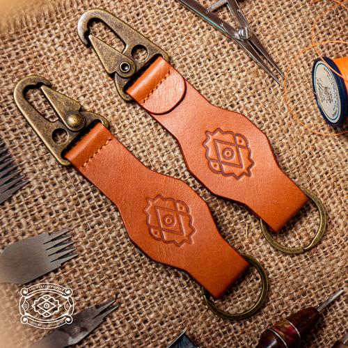 Jual Gantungan Kunci Kulit Handmade | Leather Keychain SOCA ...