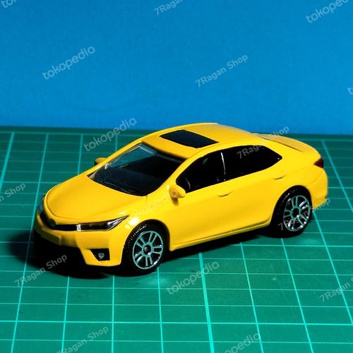 Jual Toyota Altis custom repaint warna kuning skala 64 - Kab. Kendal ...