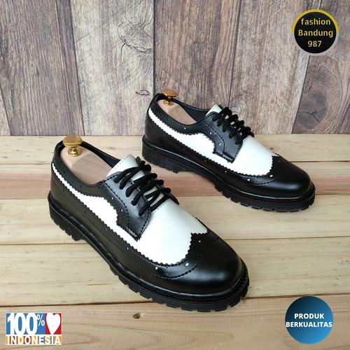 Jual Sepatu Dokmart Wingtip Pria Sepatu Low Boots Brogue - Hitam, 38 ...