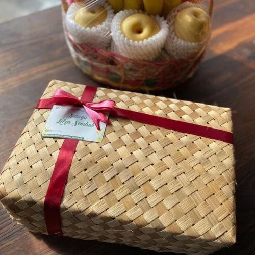 Jual besek cantik ukuran 20*30*7 - warna, 20*30*7 - Kab. Trenggalek ...