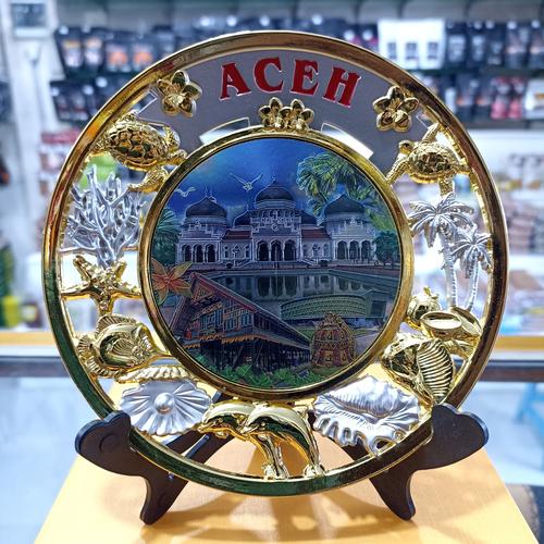 Jual Miniatur piring gambar khas Aceh / hiasan meja khas Aceh - Kota ...