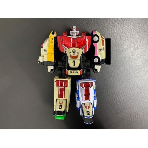 Jual Dx Power Rangers SPD Tokusou Deka Ranger Dekaranger Zord Robo ...