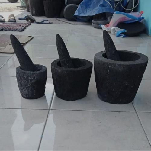 Jual lesung batu asli dan ulekan nya yes batu asli - 1set tanggung ...