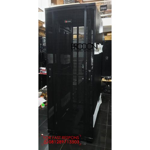 Jual Closed Rack Server Siemon 42U Depth 1200mm 24inch Harga Saudara ...