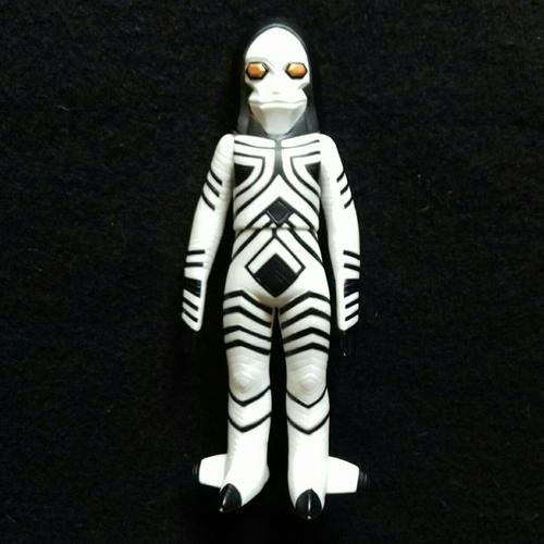 Jual Bandai 14 Cm Ultra Monster Series Powered DaDa - Jakarta Utara ...