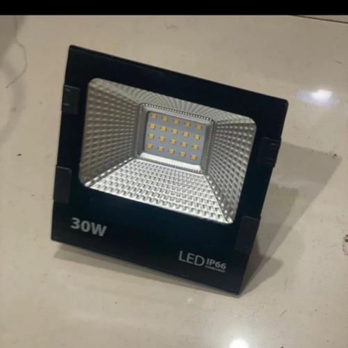 Jual Lampu sorot led 30w 30 w led aorot outdoor tembak floodlight led 30wat - SOROT 30 WATT ...