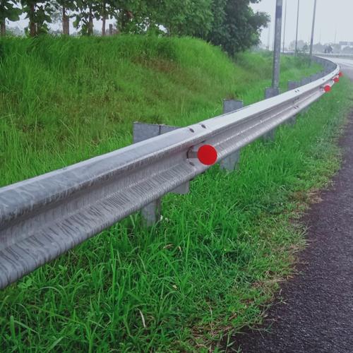 Jual Guardrail Jalan Toll Flex Beam Guard Rail W Beam Pagar Pengaman ... Jual Guardrail Jalan Toll Flex Beam Guard Rail W Beam Pagar Pengaman ...