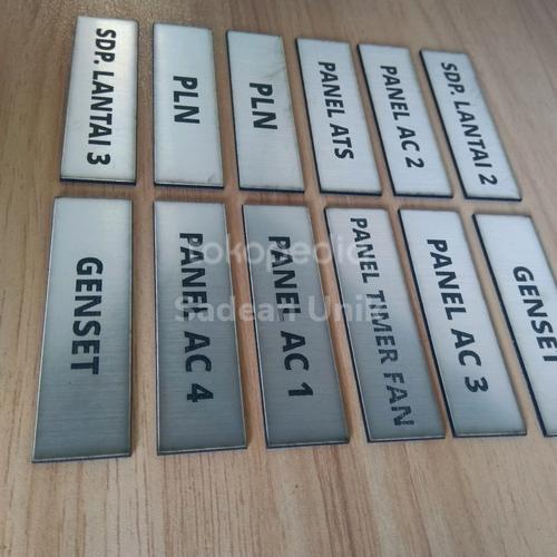 Jual Gravoply name plate | Name plate panel | grafir gravoply tebal 1,5 ...