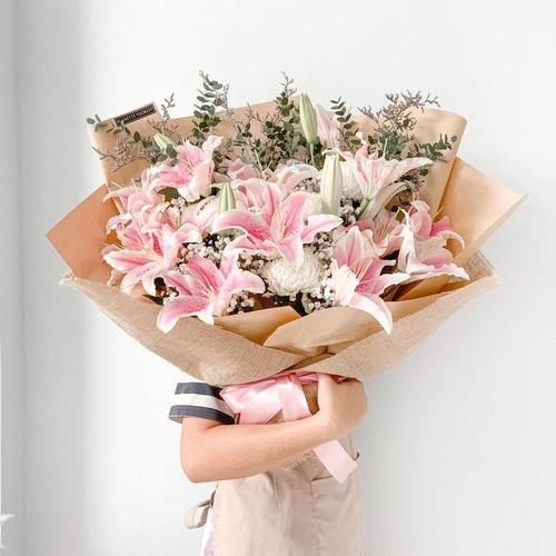 Jual The Fresh Lily Bouquet Bucket Buket Bunga Wisuda Ultah Graduated ...