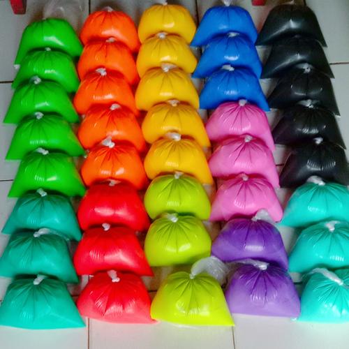 Promo Cat kiloan / cat tembok kiloan super warna terang berkualitas ...