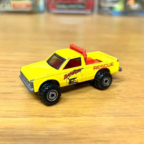Jual hot wheels Baywatch 4x4 pick up truck vintage. Kondisi sesuai ...