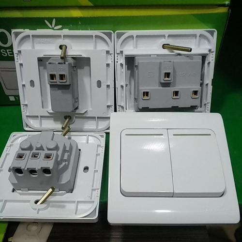 Jual SAKLAR STOP KONTAK TRIPLE TOFUDA WIDE MODEL 10AMP 220V TERMINAL ...