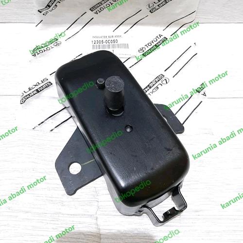 Jual Insulator Sub ASSY /Engine Mounting Innova Reborn Original 12305 ...