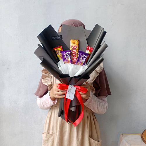 Jual BUKET SNACK COKLAT KADO WISUDA ULTAH BUCKET BUNGA - Kab. Tangerang ...