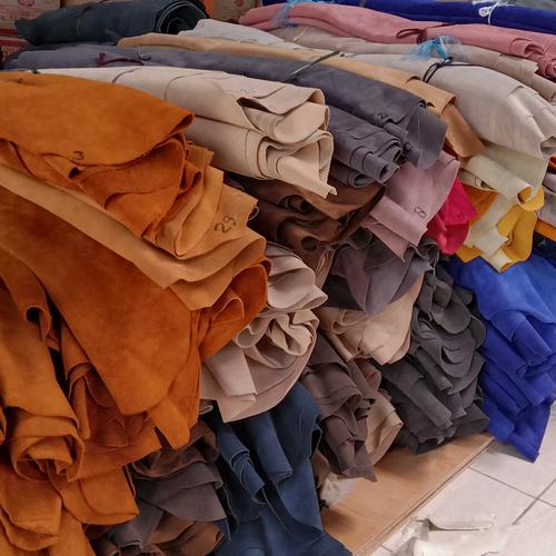 Jual kulit sapi asli lembaran suede - 18,50, cantumkan warna - Kab ...