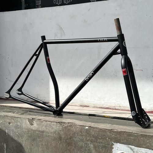 Jual FRAME FIXIE TRACKLOCROSS CLASSIC CROMOLY BRAIN CELES HITAM KLASIK ...