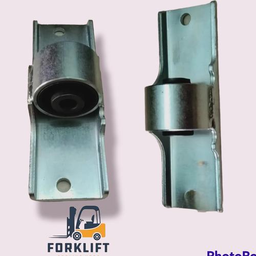 Jual mounting transmisi forklift toyota 8 fd 25/30 (41260-26600-71 ...