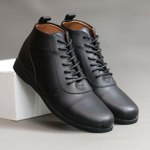 Jual Sepatu Boots Casual Pria Formal Kerja Kuliah Hangout Original ...