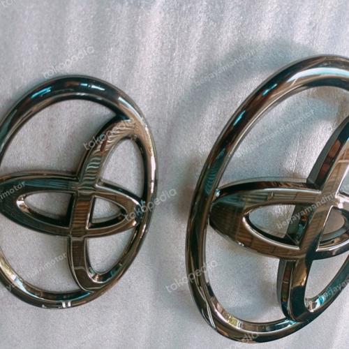 Jual Logo Emblem Toyota Innova ribon model black crum - Kota Bekasi ...