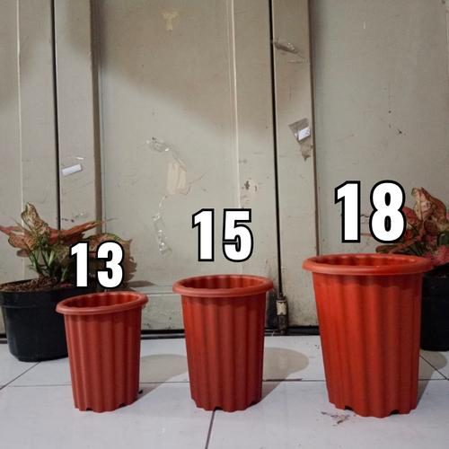 Jual pot tinggi model yogap, pot Swiss warna, pot bunga tinggi ...