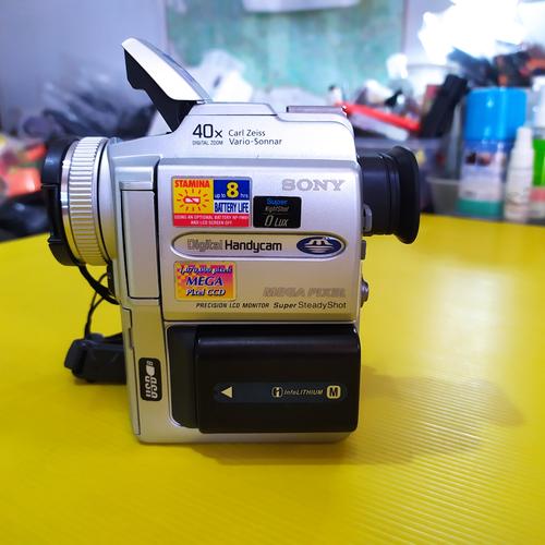 Jual VINTAGE RETRO HANDYCAM SONY MINI DV PC110E BIKIN VIDEO2 NUANSA ...