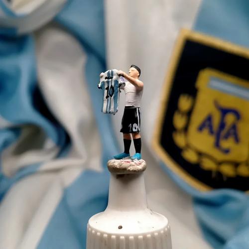 Jual Messi 10 Football Soccer Player HO 1:87 Miniature Figure NO ...