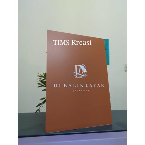 Jual Cue Card A4 | Papan Nama MC | Papan Dada MC | Que Card Akrilik ...