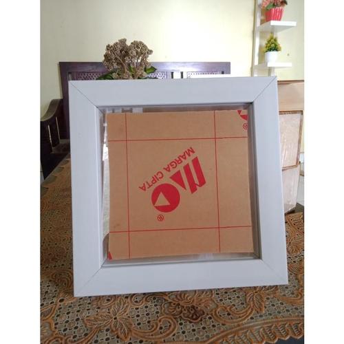 Jual Pigura pop up/Frame foto 3D Putih ukuran 20x20cm + Kaca Akrilik ...