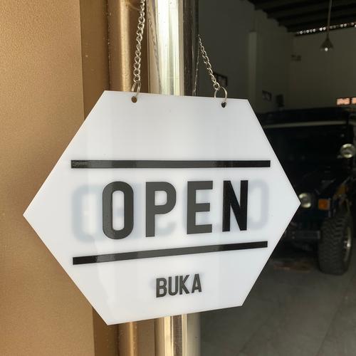 Jual sign board open closed / sign board akrilik open closed / akrilik ...