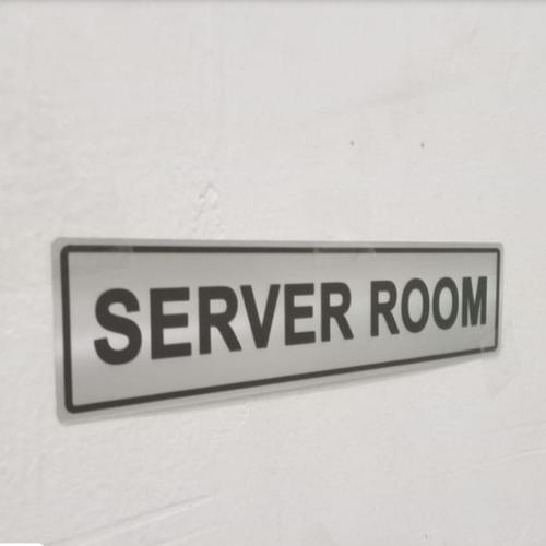 Jual label SERVER ROOM / label server room silver uk 20x5 - Jakarta ...